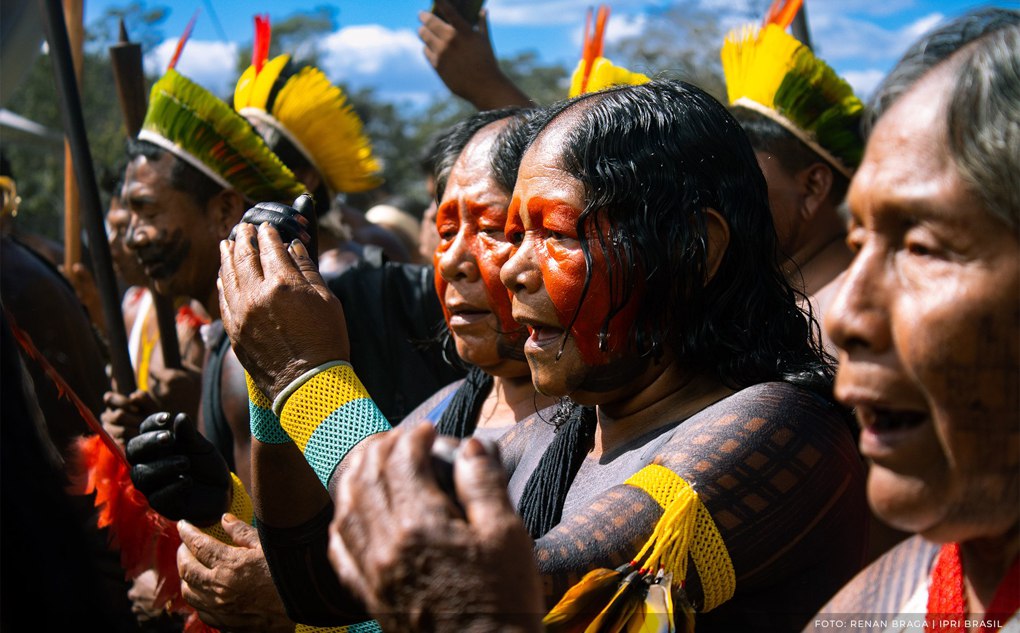 Foto reportaje: Miles de indígenas de Brasil sostienen manifestaciones ...